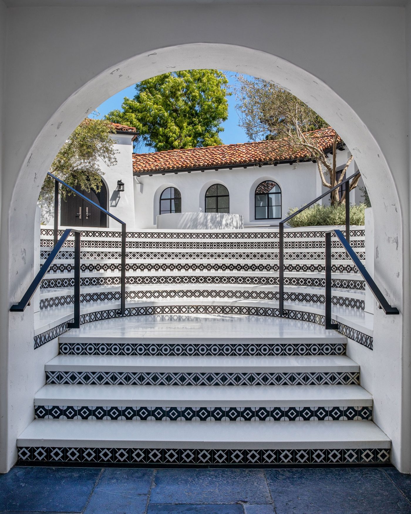 Get Inside: Ryan Murphy's Mesmerizing NYC and L.A. Homes! Check Out!